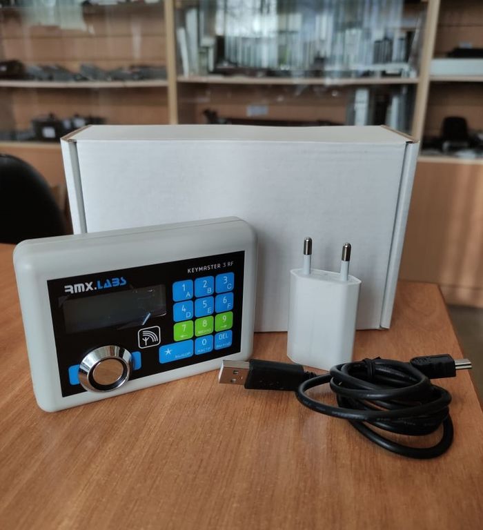 Дубликатор ключей KeyMaster 3 RF купить за 8 200 руб. в Красноярске от ...